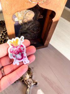 Immaculate Heart of Mary - Catholic Sticker- MINI - Traditional colours ...